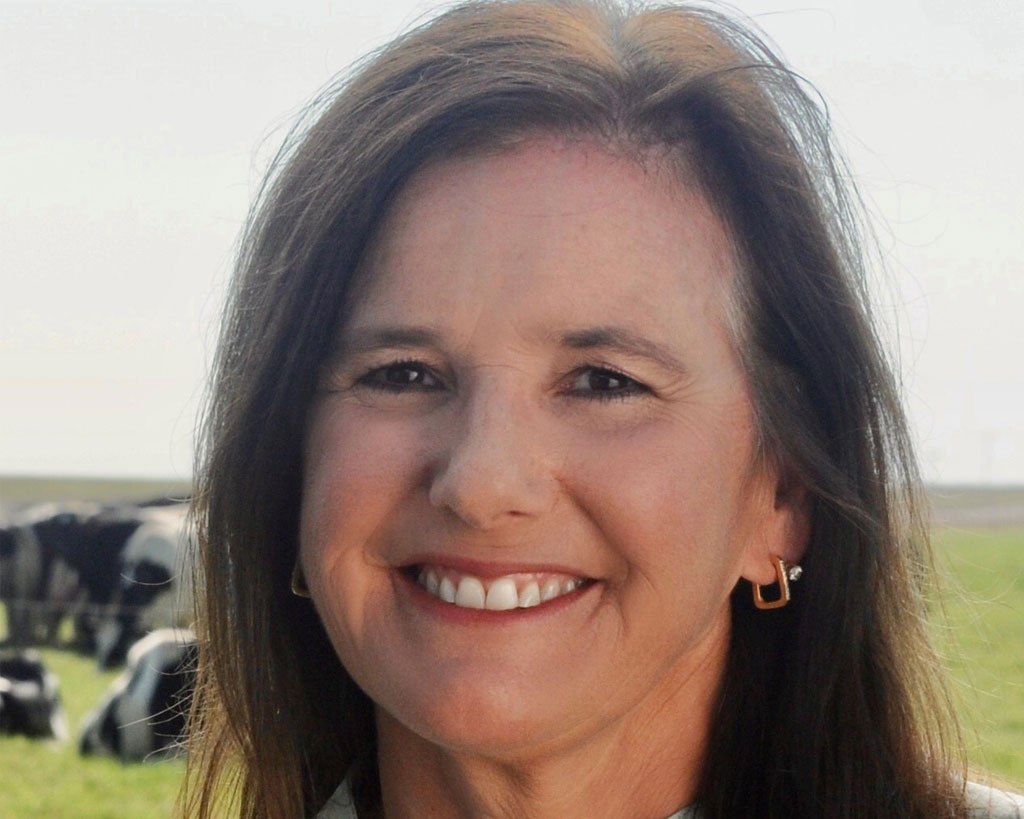 Cheri-Headshot-2021-sm - Natural Prairie Dairy